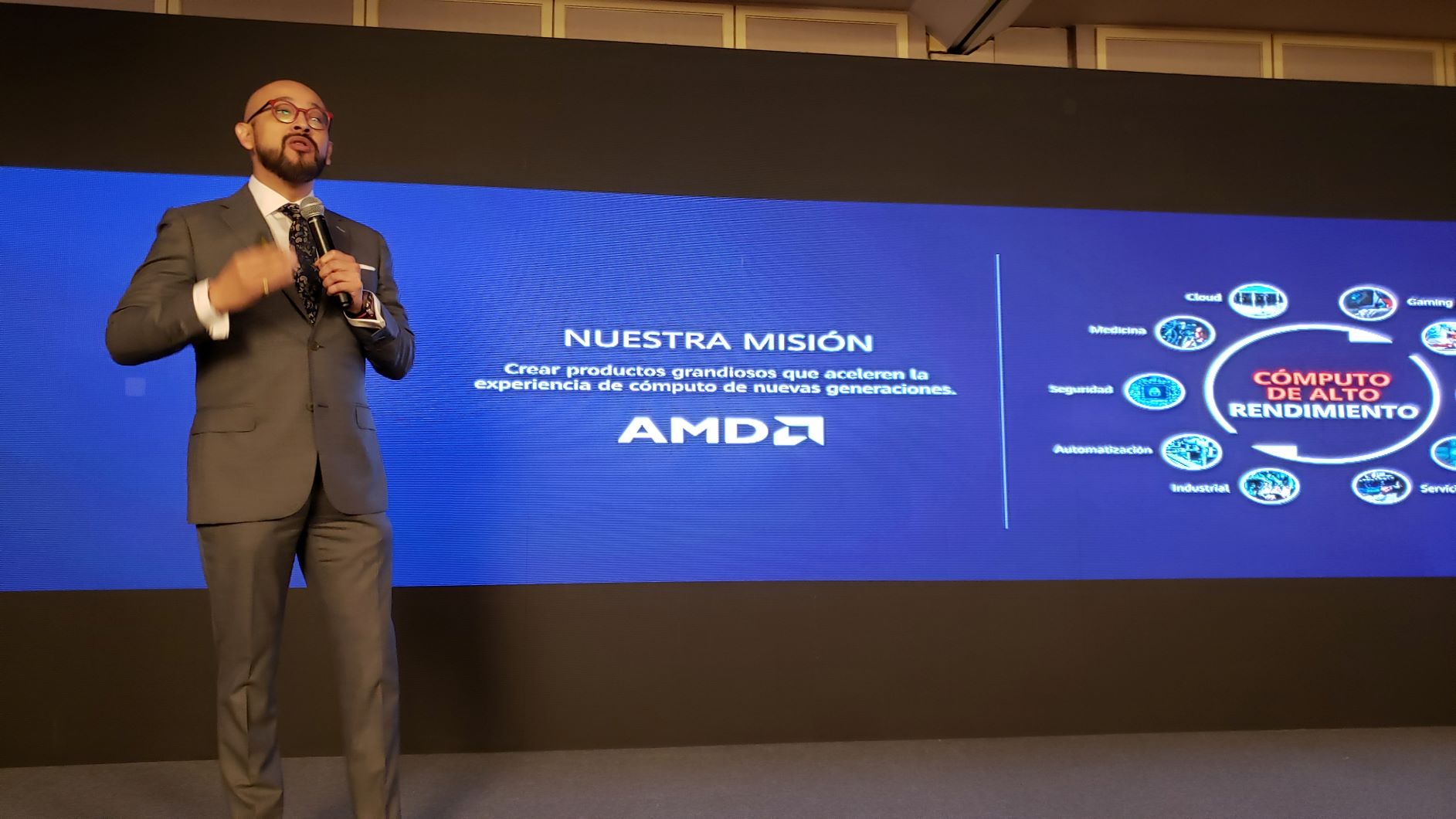 Luis Gerardo García, director de AMD México - eSemanal - Noticias del Canal