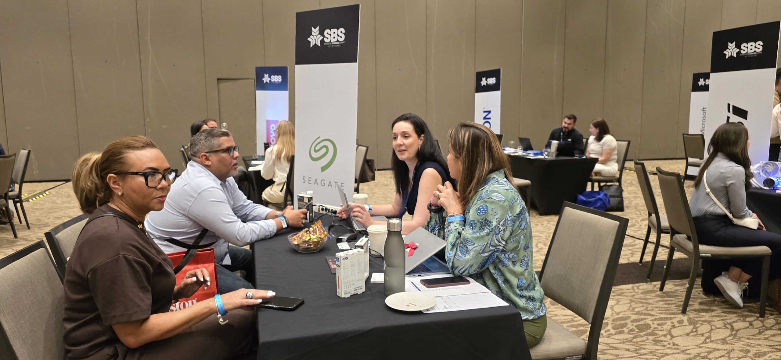 Alianzas y oportunidades surgen en el Strategic Business Summit de ...
